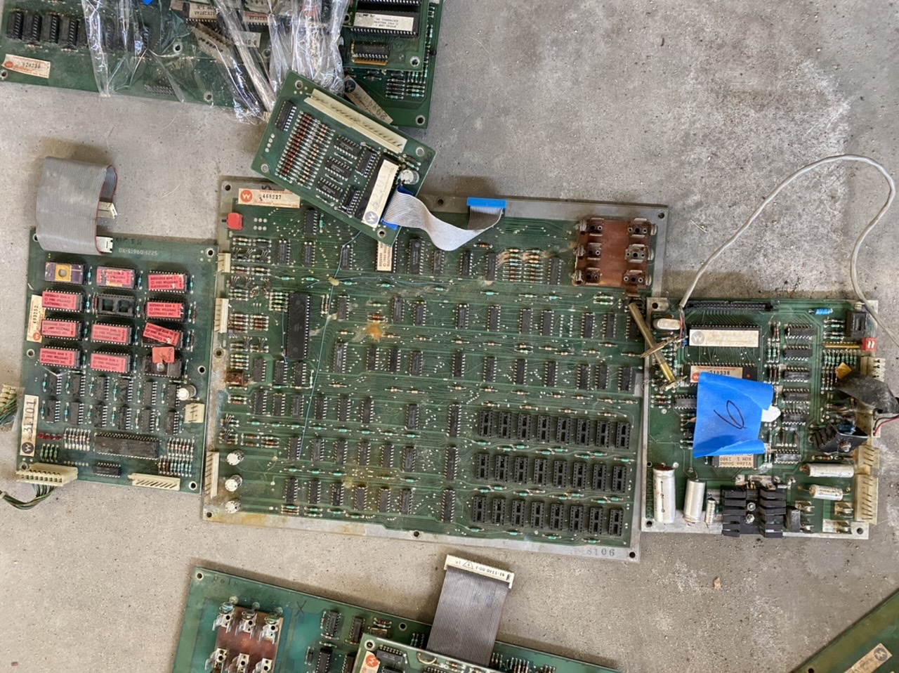 FS Parts: - Williams pcb sets DEFENDER SINISTAR STARGATE | Museum of ...